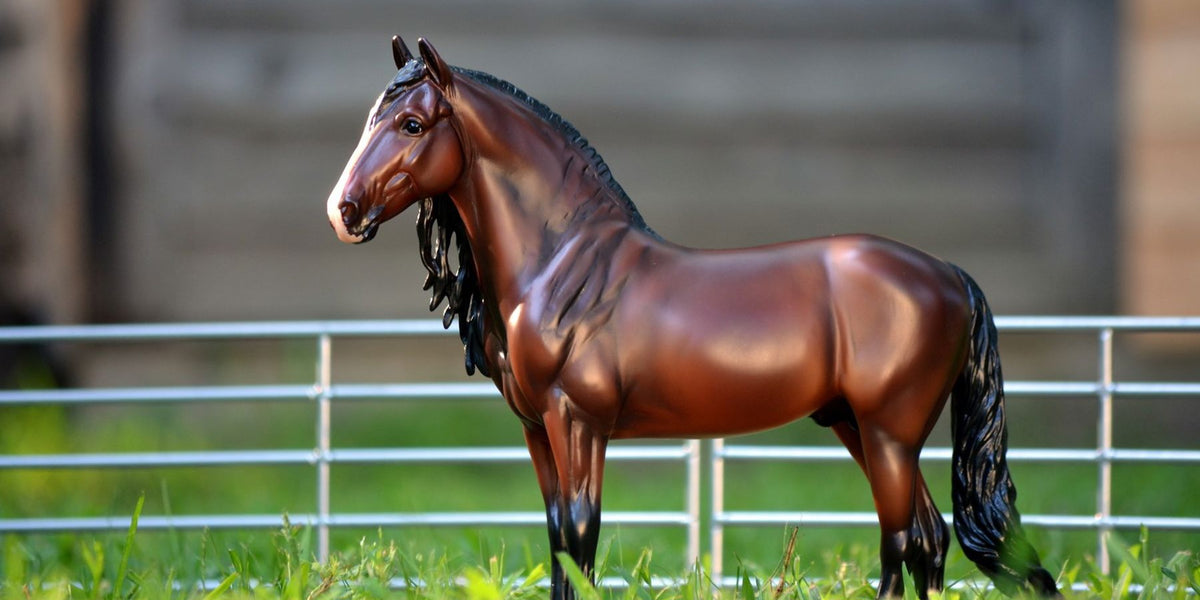 How to Photograph Your Model Horses — BreyerHorses.com